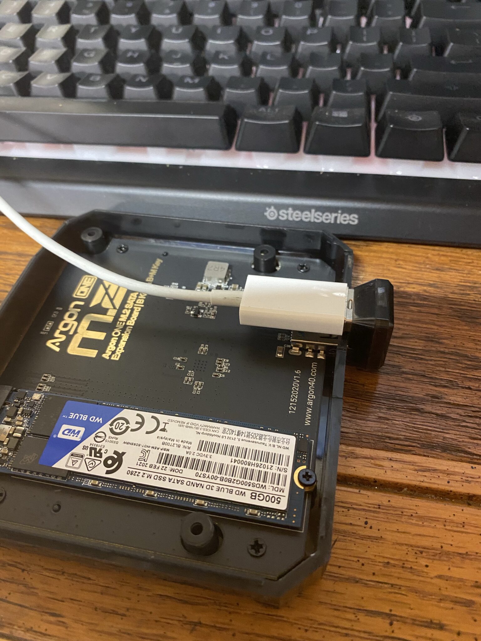 Building the Argon One Raspberry Pi Case – How to Raspberry