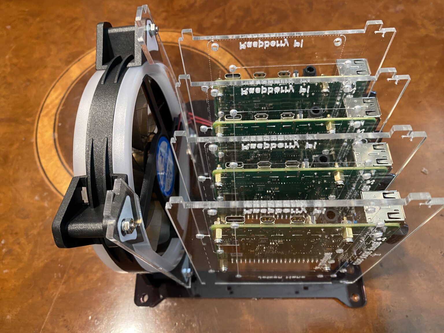 How to Build the GeeekPi Raspberry Pi Cluster Case – How to Raspberry